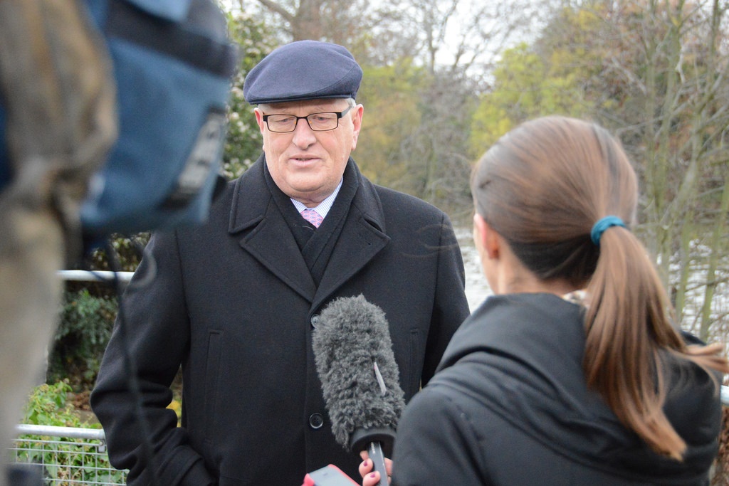 Long-time Surrey County Council leader David Hodge to stand down