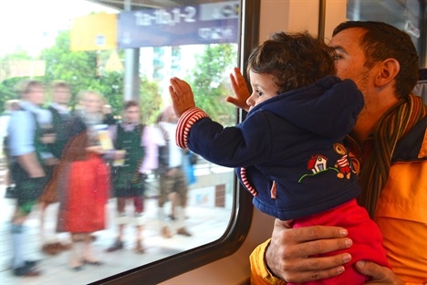 Local authorities must do more to support asylum seekers